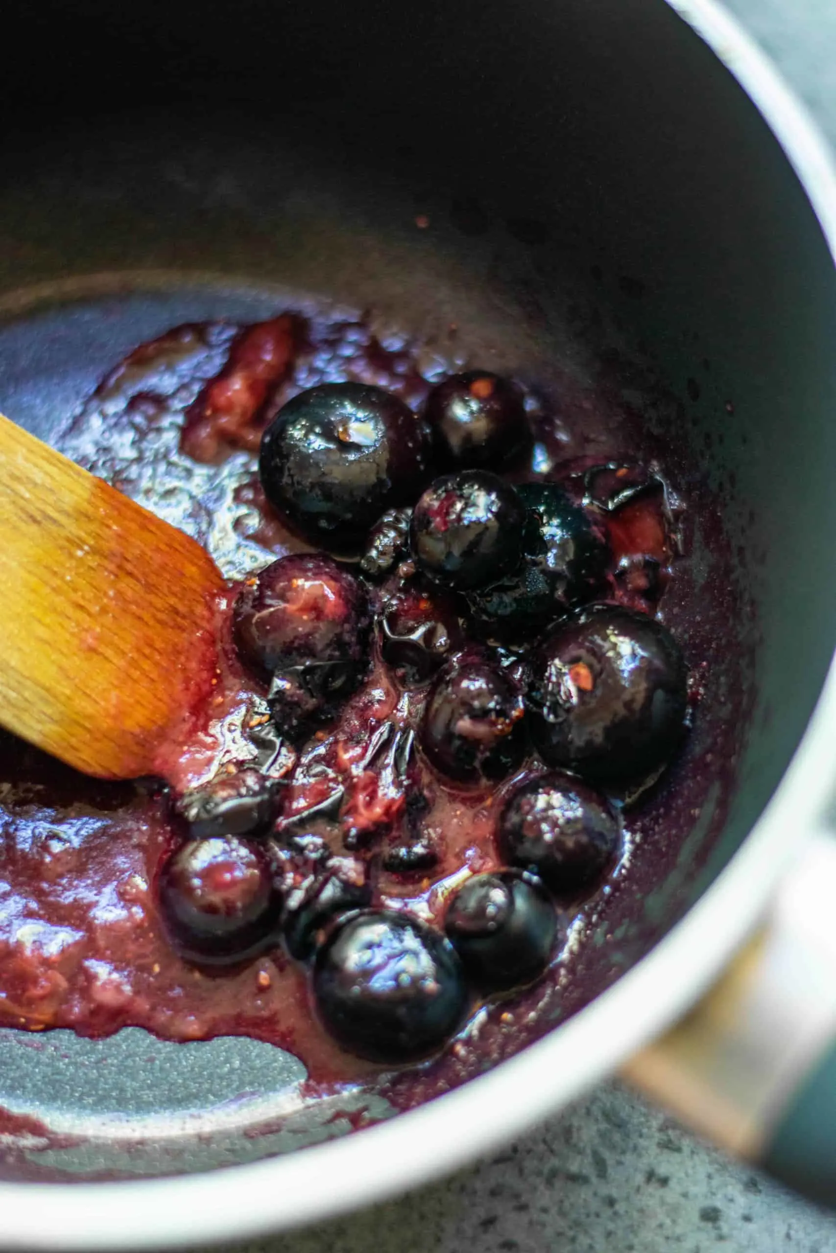 Vegan Blueberry Chia Pudding - Marathons & Motivation