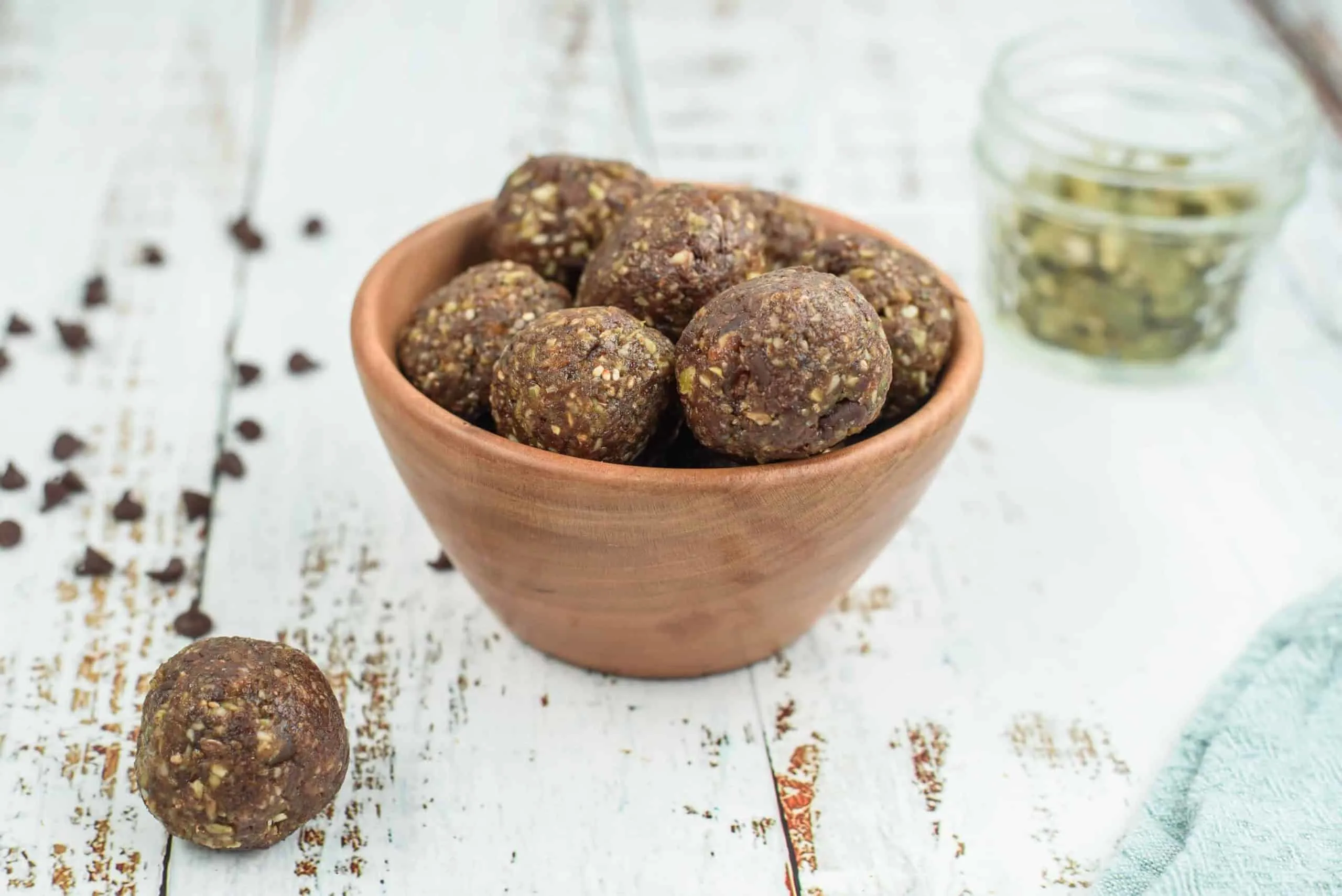 Healthy No-Bake Peanut Butter Crunch Balls - Marathons & Motivation