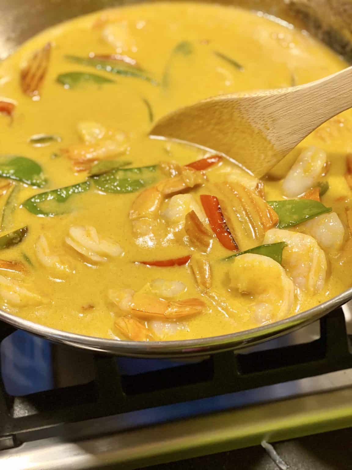 Easy Thai Shrimp Curry - Marathons & Motivation