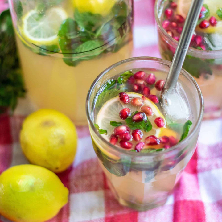 Cranberry Lemon Iced Tea with Rum - Marathons & Motivation