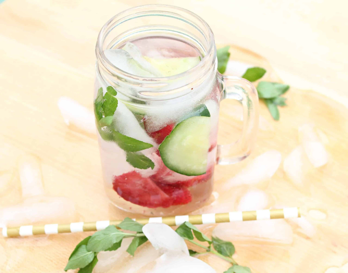 Cucumber Mint Water with Strawberries - Marathons & Motivation