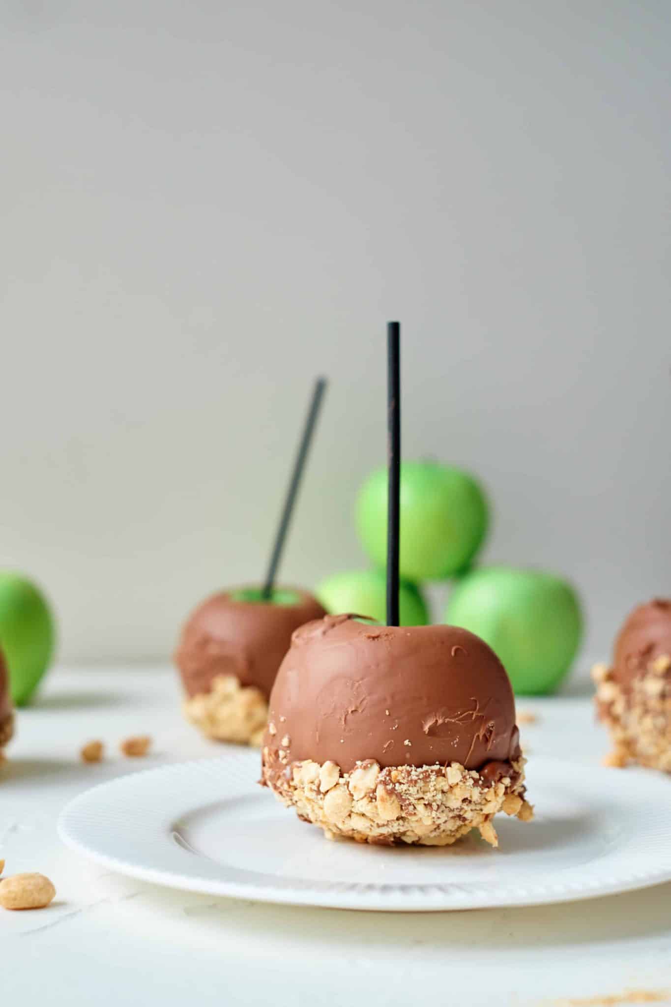 How to Make Chocolate Covered Apples - Marathons & Motivation