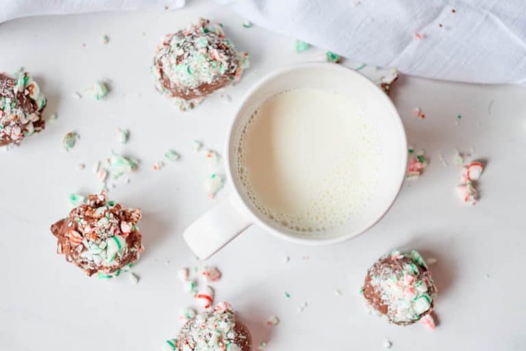 Peppermint Hot Chocolate Balls - Marathons & Motivation