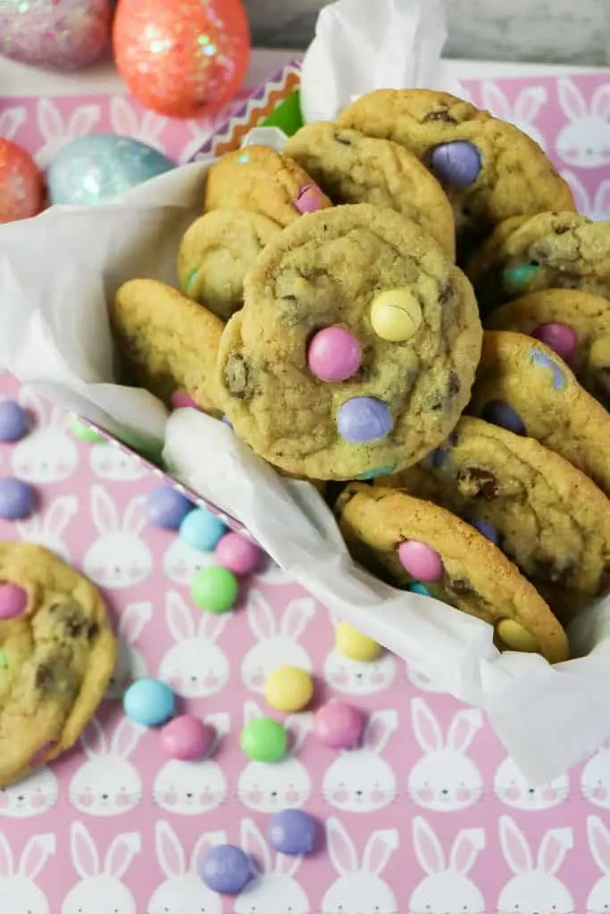 Chocolate Chip Easter Cookies with M&M’s - Marathons & Motivation