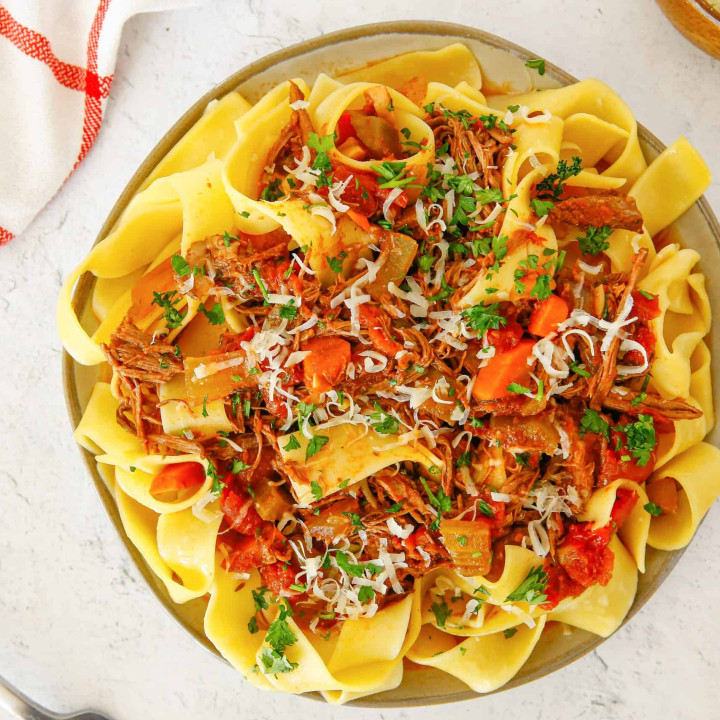 Slow Cooker Beef Ragu - Marathons & Motivation