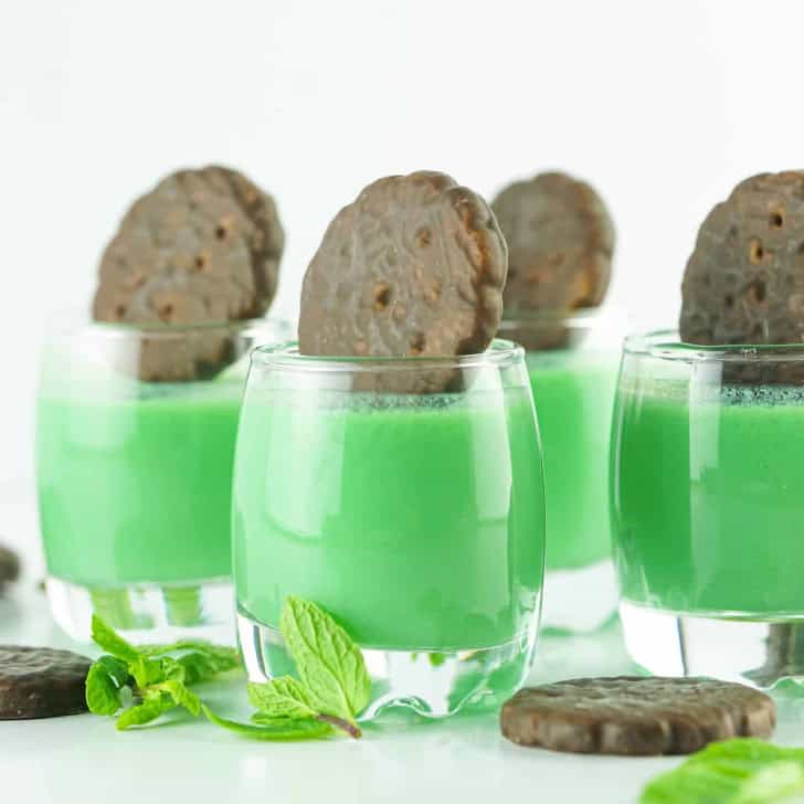 Thin Mint Shots with Girl Scout Cookies - Marathons & Motivation
