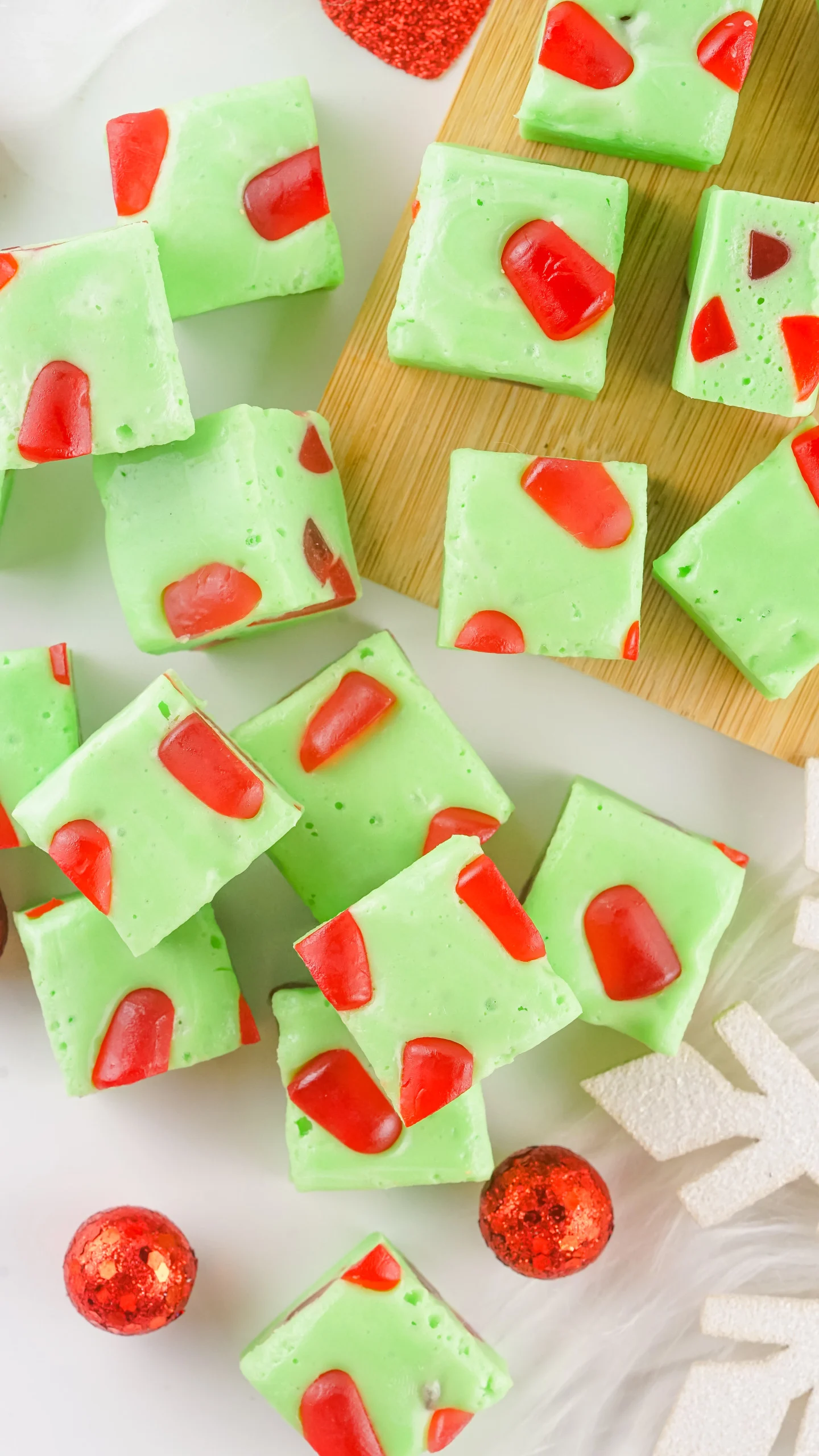 Red and Green Grinch Fudge - Marathons & Motivation